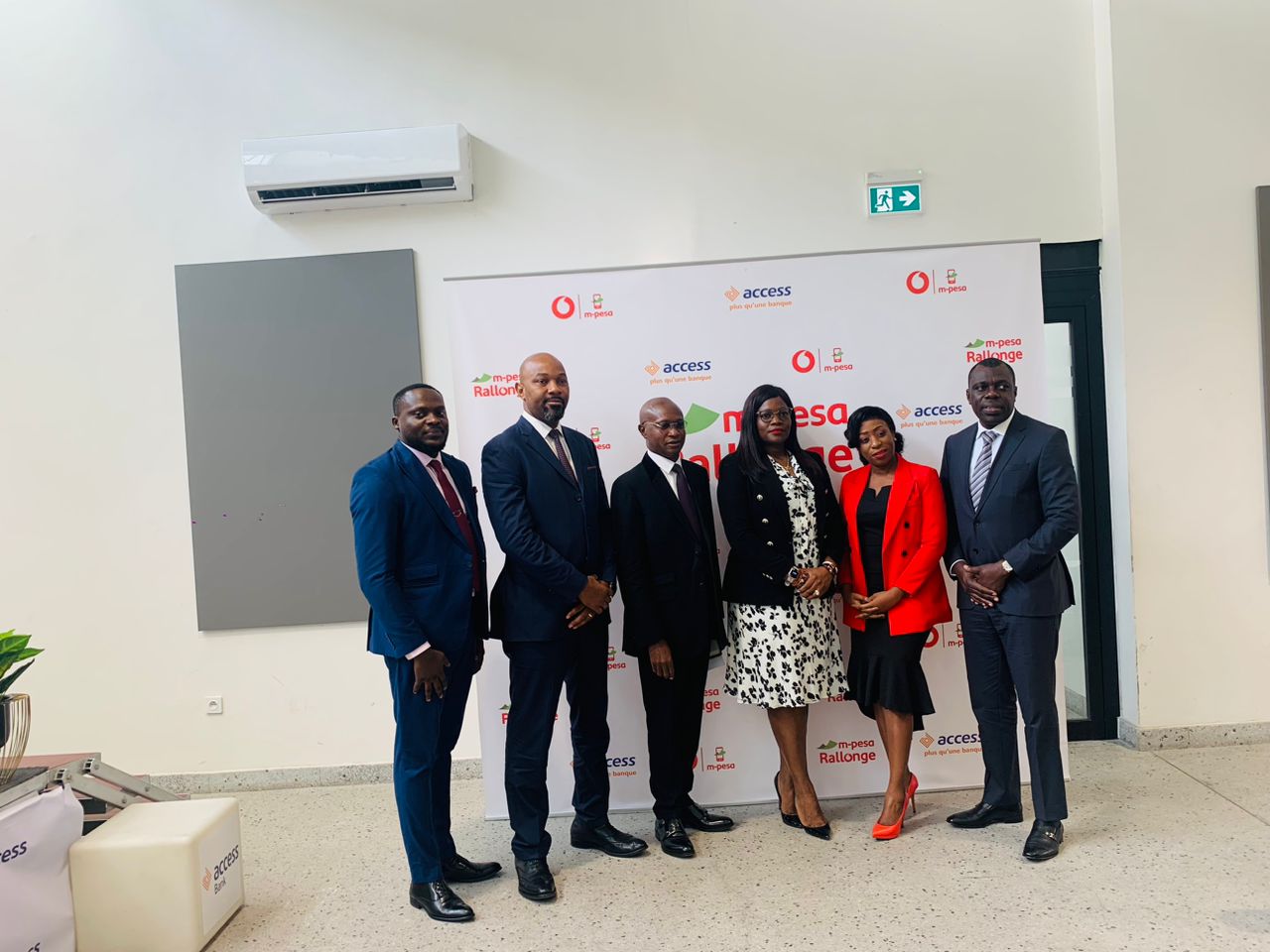 RDC : le service “M-Pesa Rallonge” lancé en partenariat avec Access Bank pour permettre aux ...